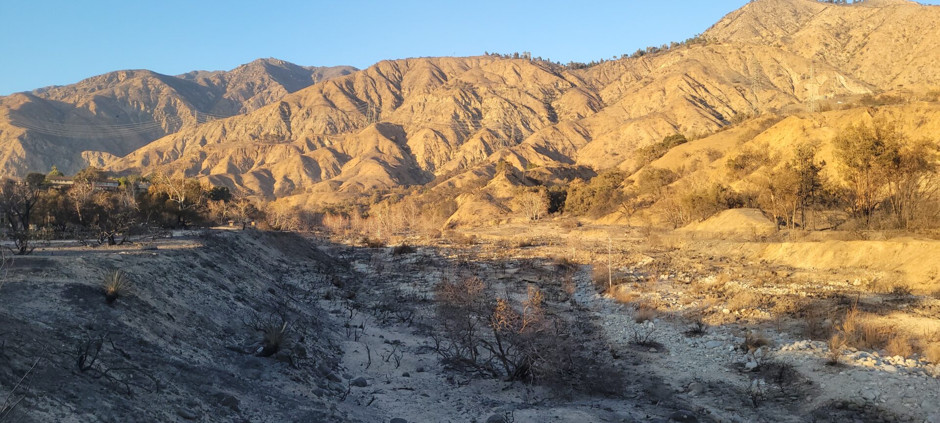 Eaton Canyon Nature Center, Natural Area, And Half Of Altadena Leveled ...